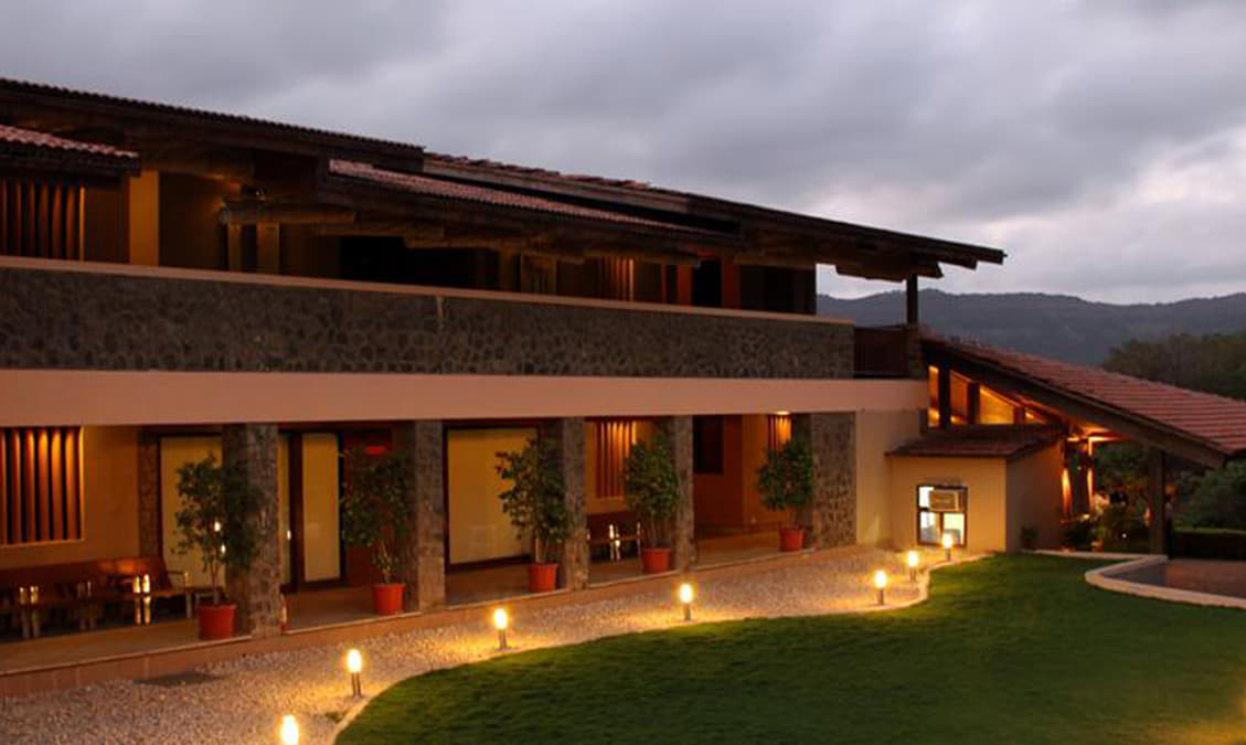 15 Resorts in Lavasa - Book Now & Get Upto 50% OFF