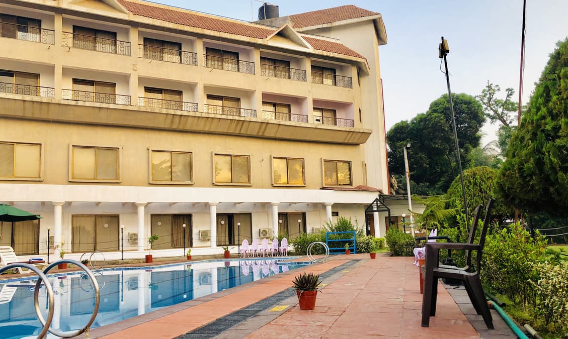15 Resorts in Khandala: Book Now & Get Upto 50% Off