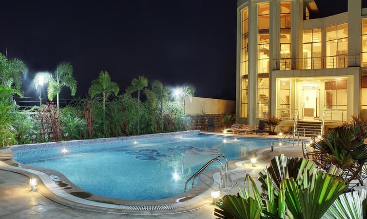 10 Resorts in Rishikesh With Swimming Pool | Upto 50% off