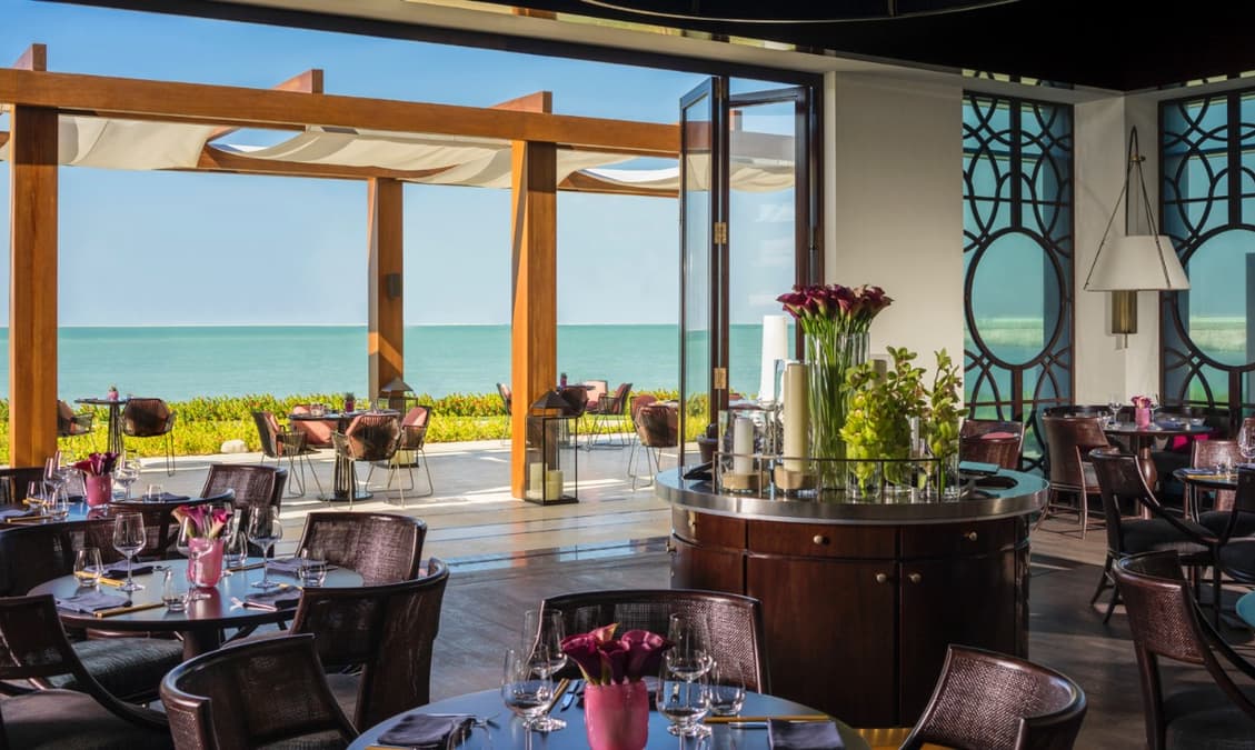 35 Best Restaurants in Dubai For An Authentic Dining Experience!