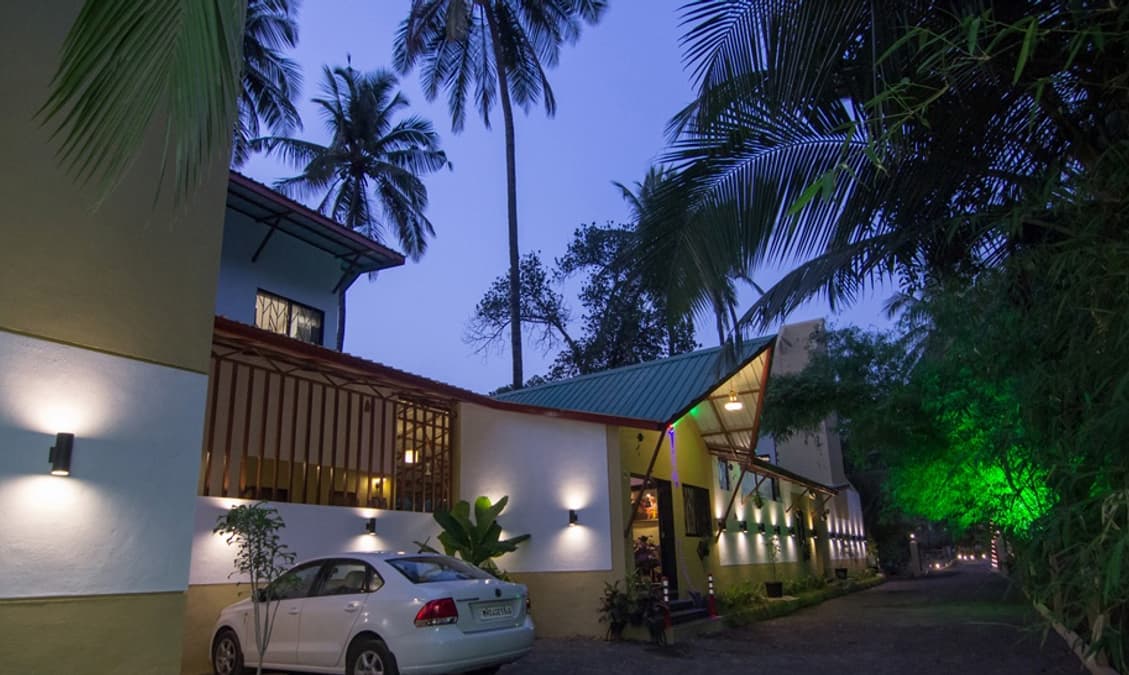 20 Farm Houses near Mumbai, Book Now & Get Upto 50% Off