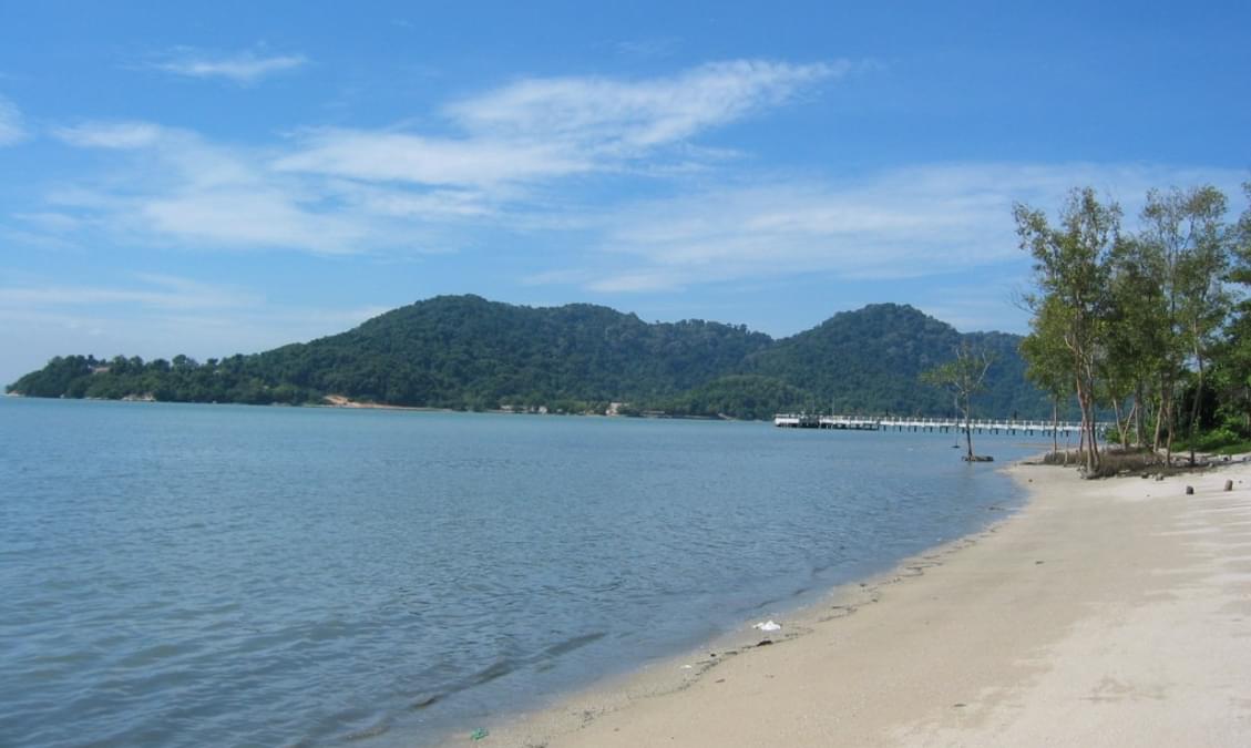 12 Best Penang Beaches