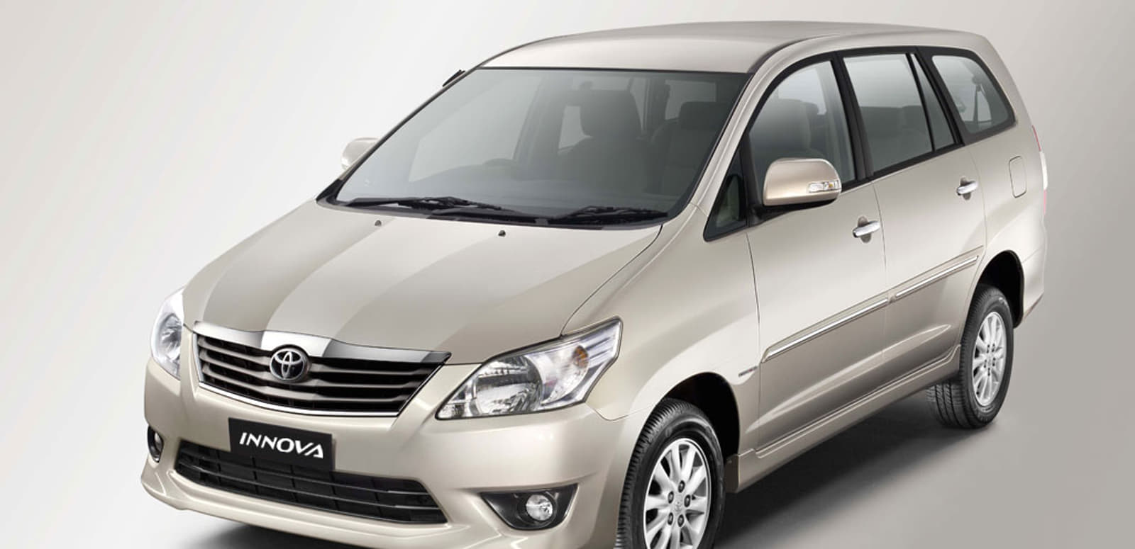 Explore Goa With Self Driven Innova