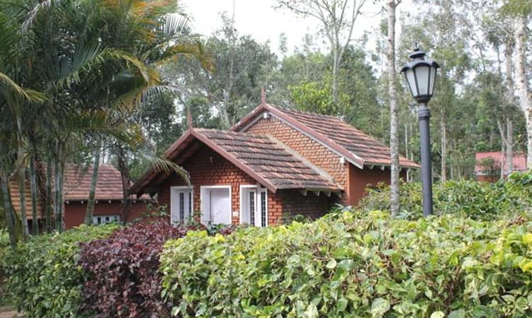 10 Resorts in Yercaud, Book Now & Get Upto 50% Off