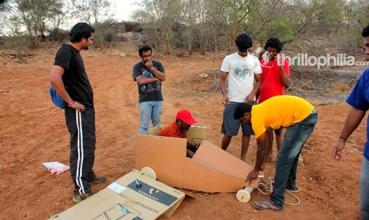 15 Best Outdoor Team Building Activities