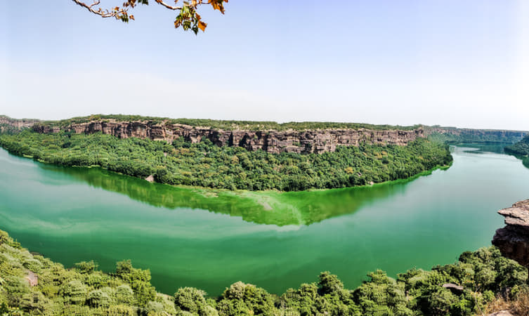 10 Places to Visit in Jhunjhunu, Tourist Places & Attractions