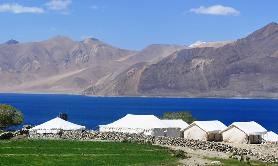 15 Best Pangong Lake Camps 2025 - UPTO 40% OFF