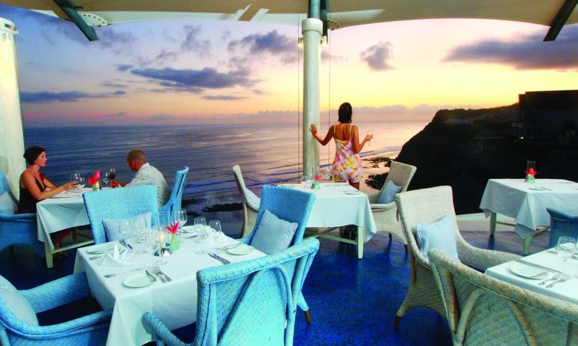 25 Best Romantic Dinners in Bali with Gorgeous Views