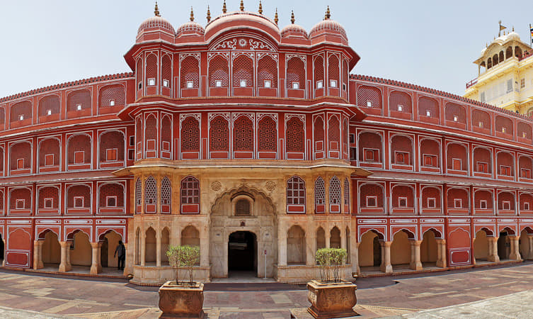8 Famous Palaces of JAIPUR (Photos & 2100+ Traveler's Reviews)
