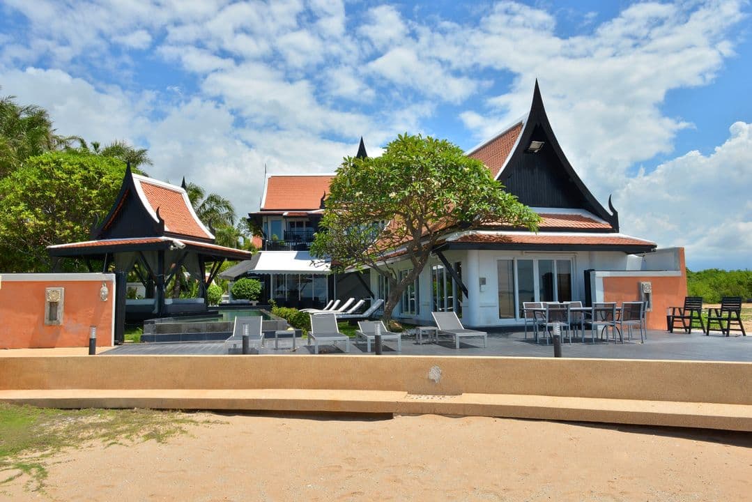 Top 7 Homestays In Thailand For An Electrifying Bachelor's Party