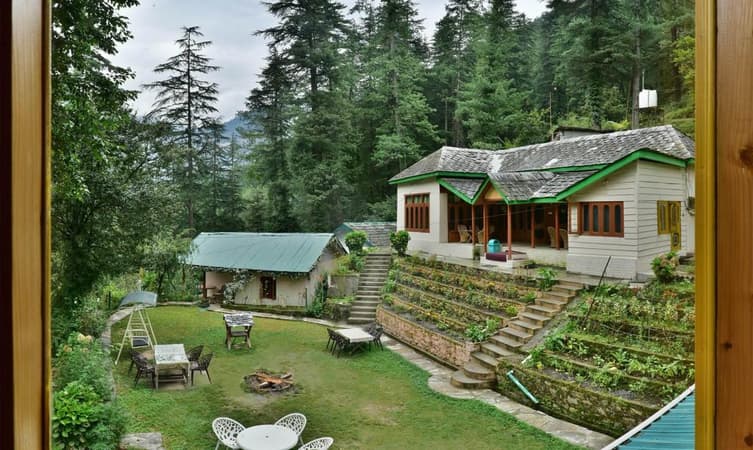 10 Parvati Valley Resorts: 2025 (With Location & Price)