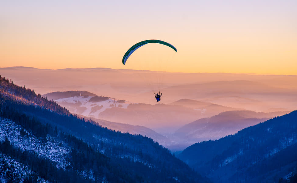 20 Adventure Sports in Manali (Starting from ₹650 Only)