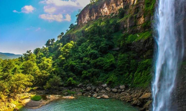 10 Best Waterfalls in Indore | Waterfalls near Indore