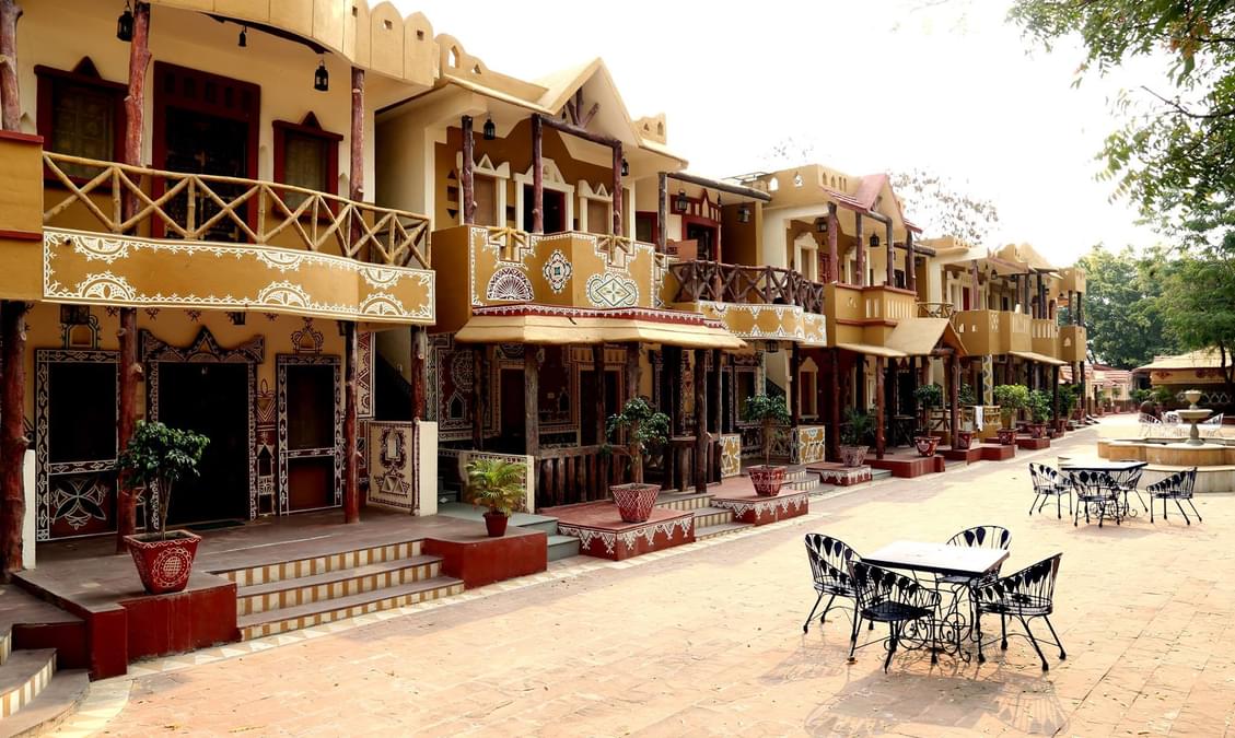 15 Resorts Near Indore | Deals Upto 50% Off
