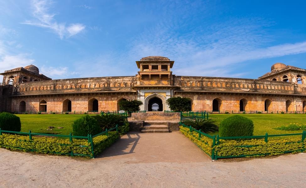 20 Places to Visit in Mandu, Tourist Places & Top Attractions