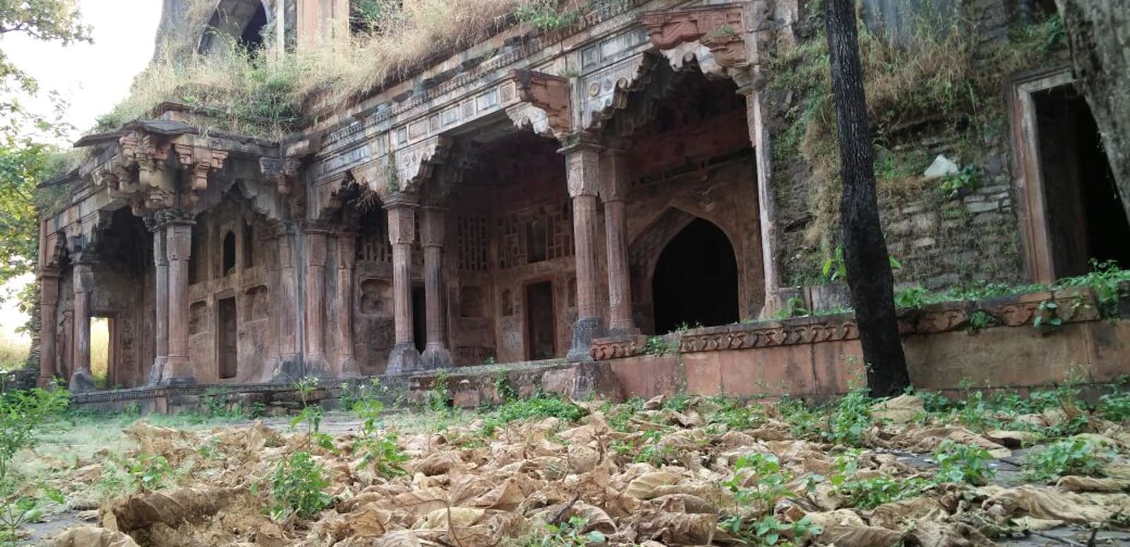 Ginnorgarh Fort Trek, Bhopal | Book Now @ Rs 750 Only