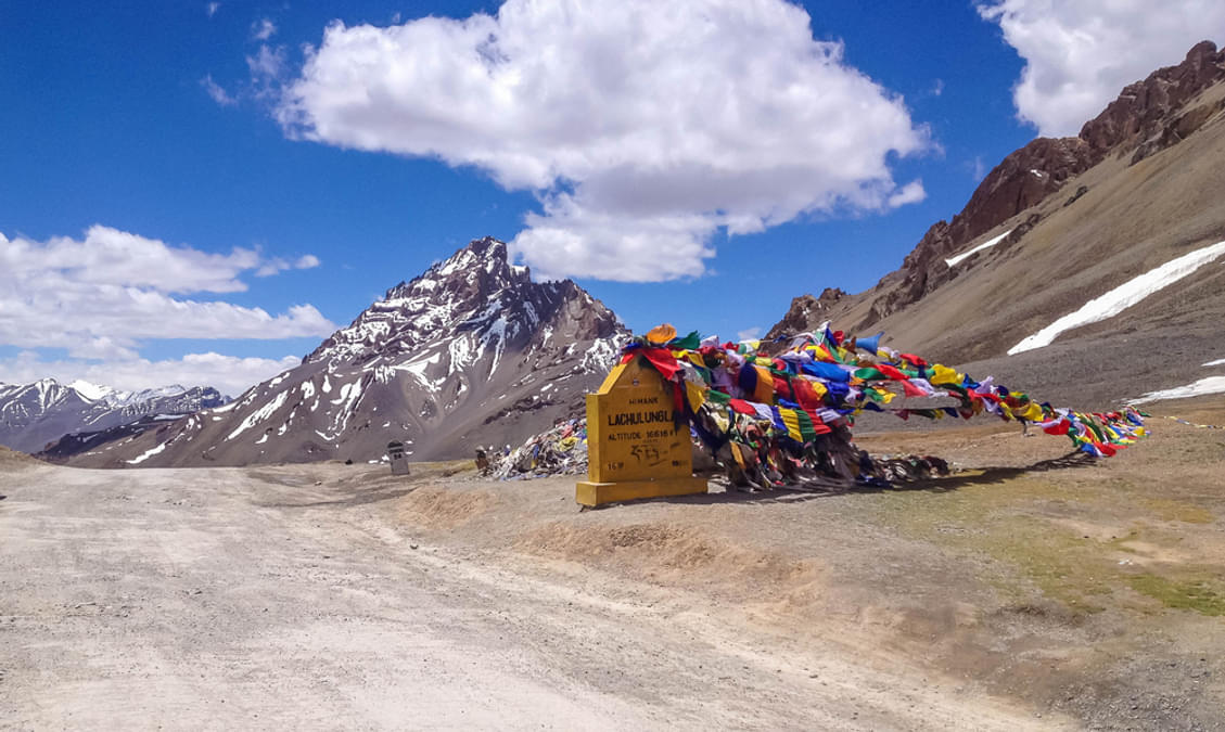 Manali to Leh Bus Guide 2025 - How to Book & Travel