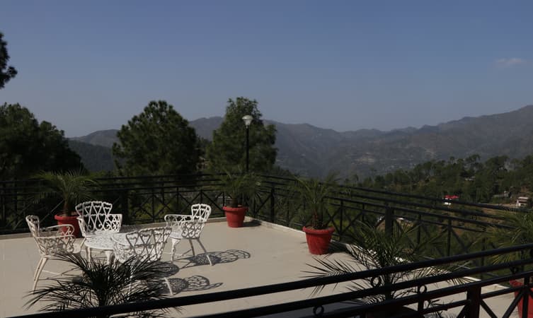 15 Resorts in Chail, Book Now & Get Upto 50% Off