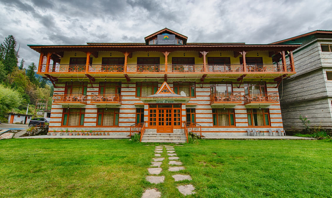 10 Resorts in Solang Valley, Book Now & Get Upto 50% Off