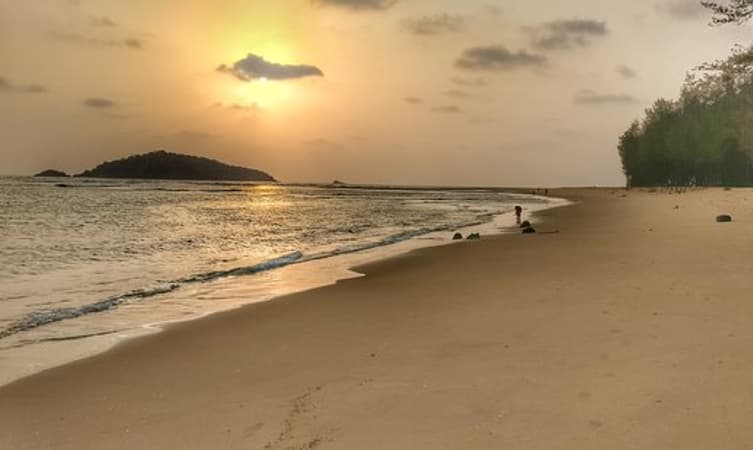 7 Best Beaches in Karwar - 2026 (1300+ Reviews & Photos)