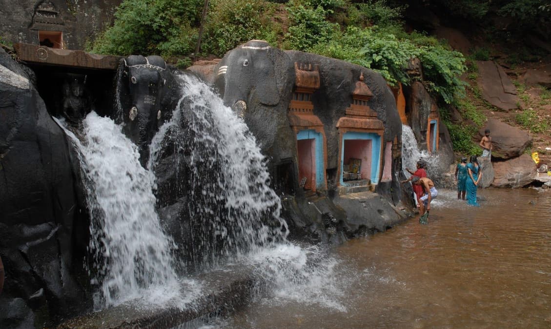 16 Waterfalls in Chikmagalur You Won’t Want To Miss In 2026