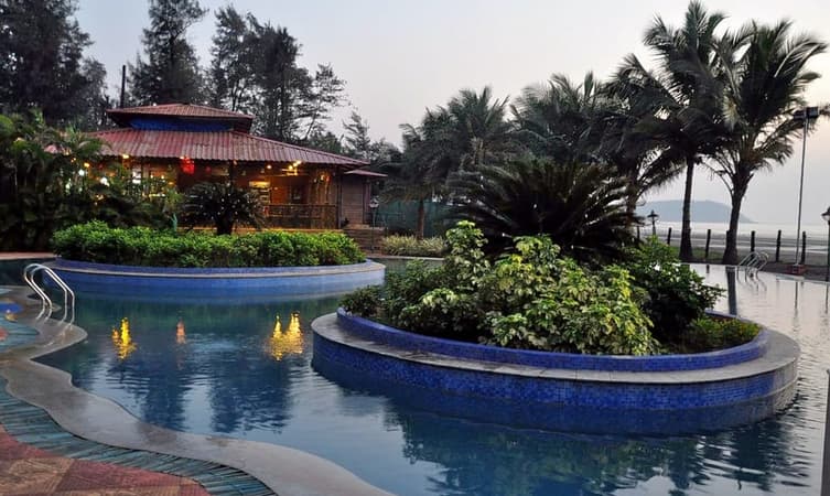 15 Resorts in Ratnagiri, Book Now & Get Upto 50% Off