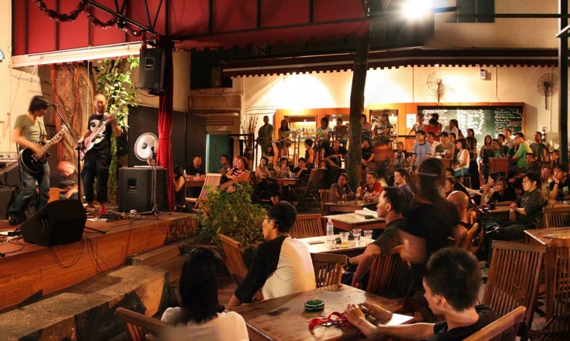 Kuala Lumpur Nightlife: 40 Places, Nightclubs & Markets to Visit!