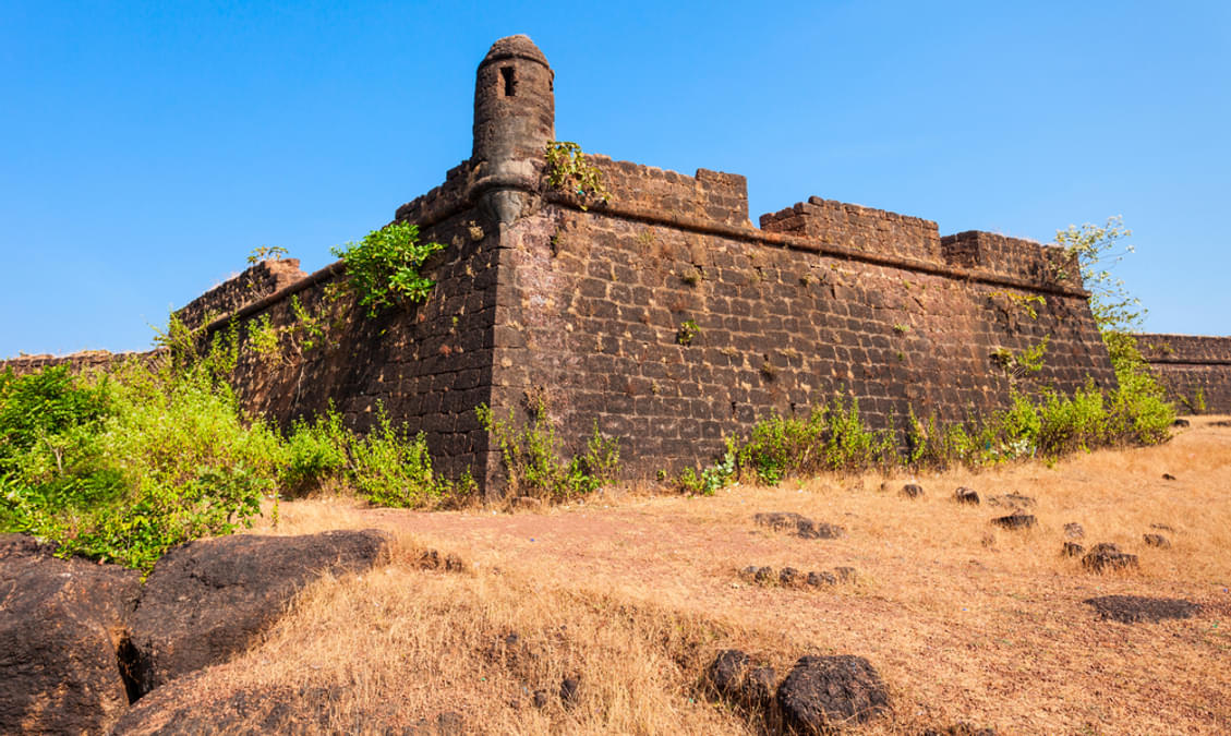 16 Ancient Forts in Goa - Forts in North and South Goa 2025
