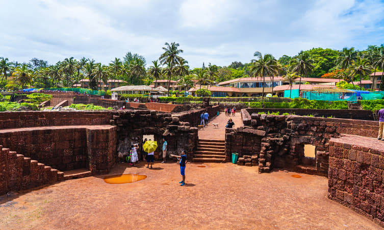 16 Ancient Forts in Goa - Forts in North and South Goa 2023