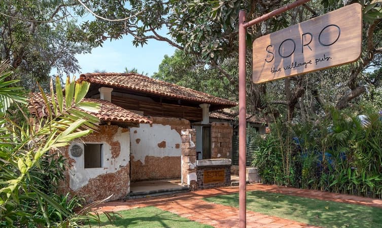 30 Best Pubs & Clubs in Goa for Night Owls (Price & Timings)