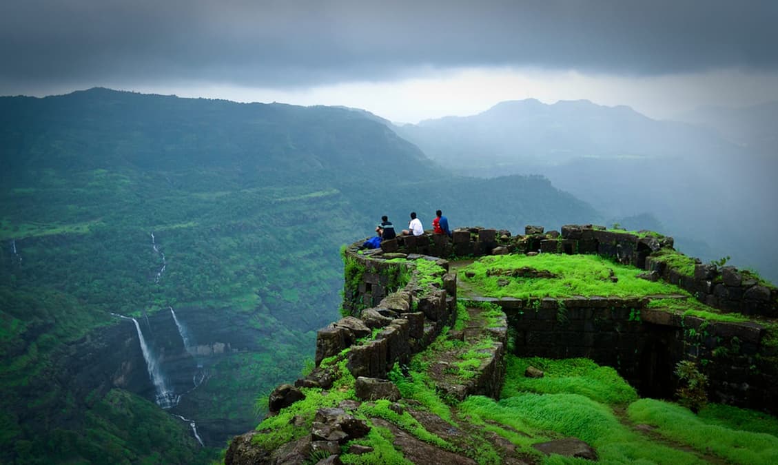 10 Hill Stations Near Indore : 2026 Updated With Distance