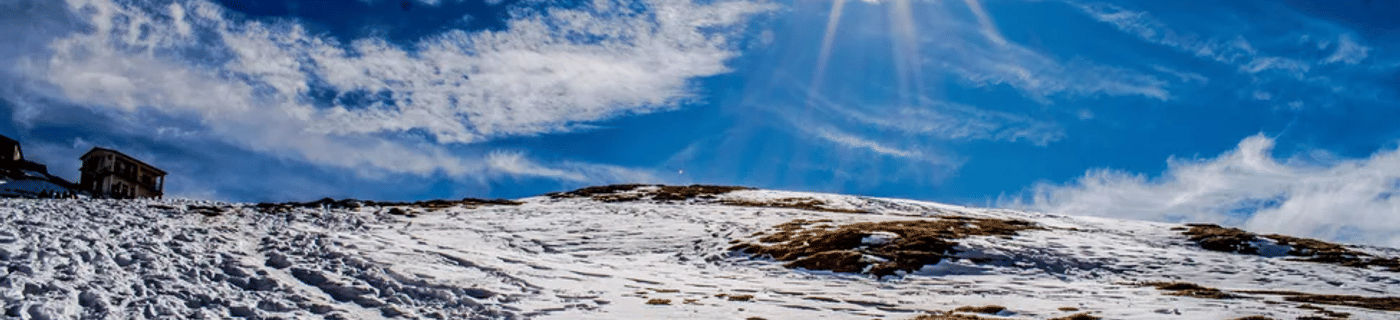 15 Snowfall Places Near Delhi To Add To Your 2026 Wishlist