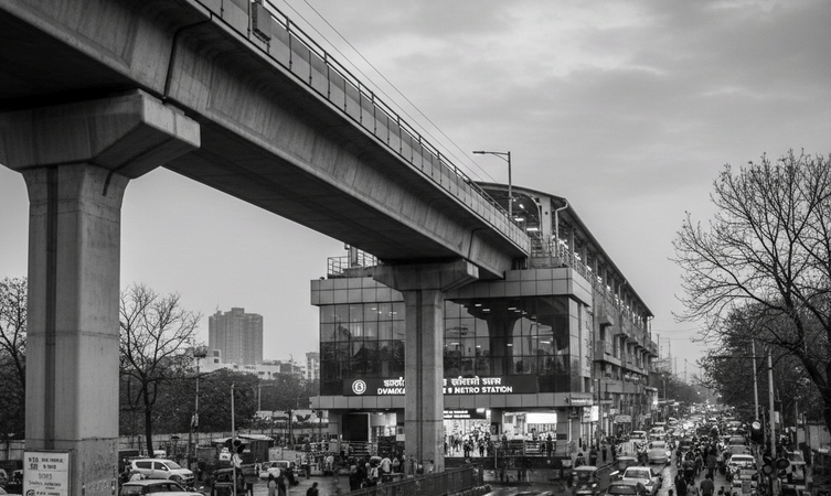 15 Haunted Places In Delhi That You Must Not Visit Alone