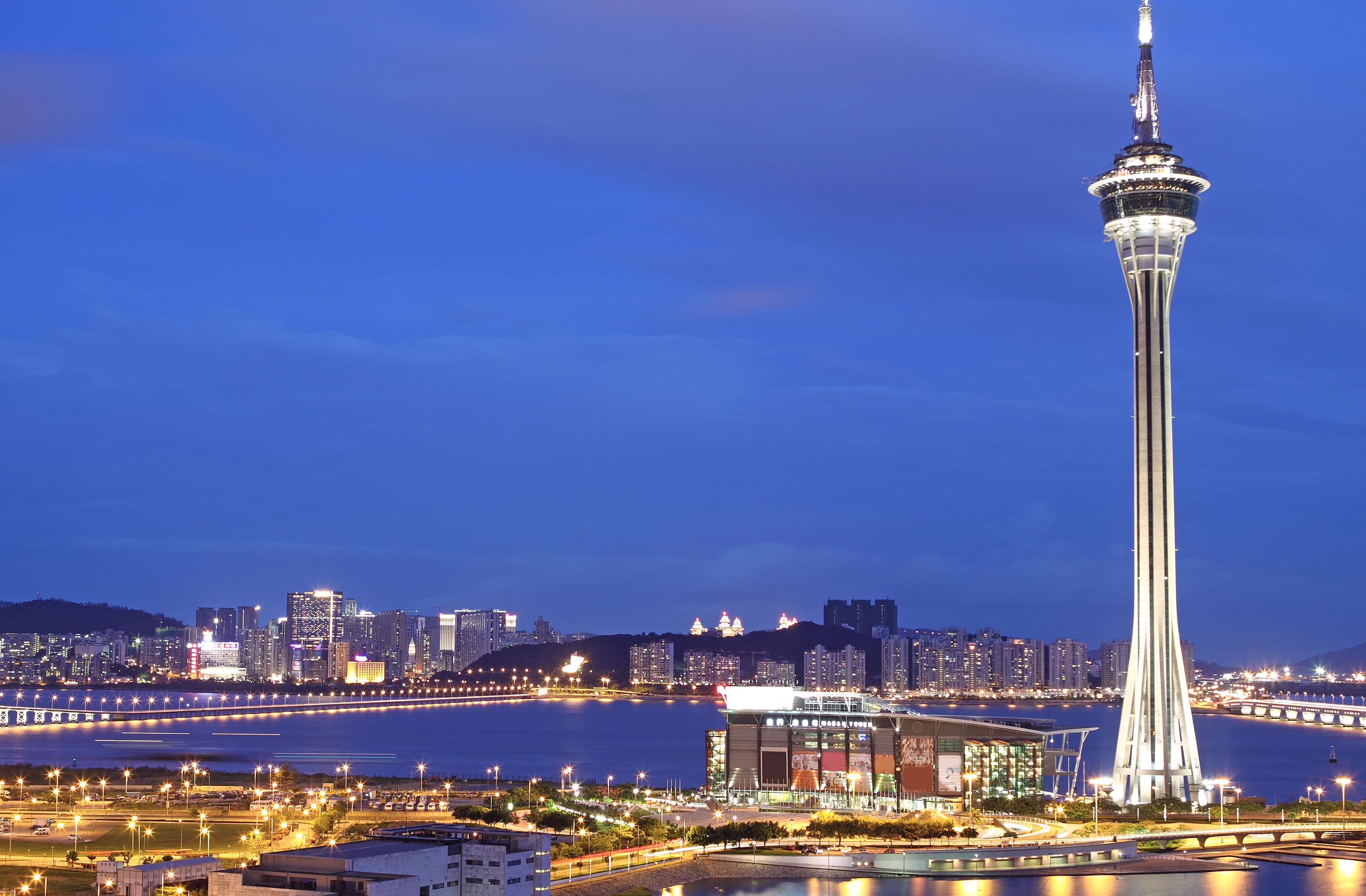 Macau Tower Afternoon Tea With Sky High Views Flat 16% Off