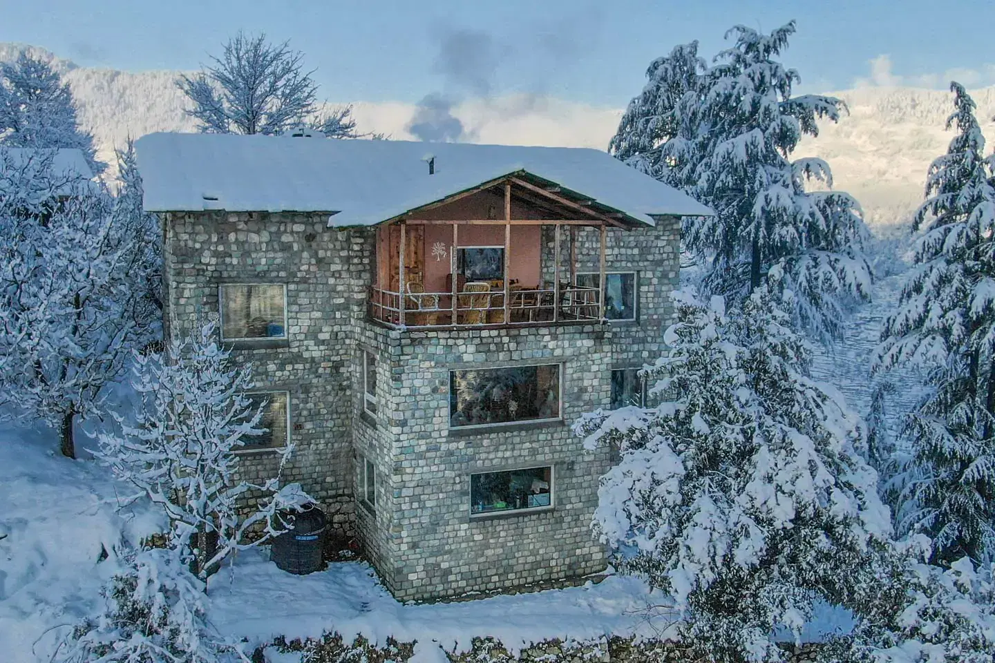 Valley View Homestay In Kullu | Staycation