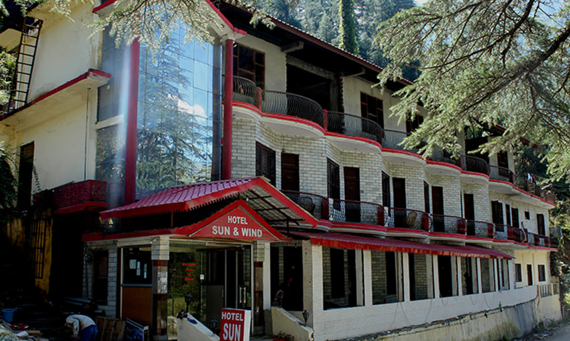 10 Parvati Valley Resorts: 2025 (With Location & Price)