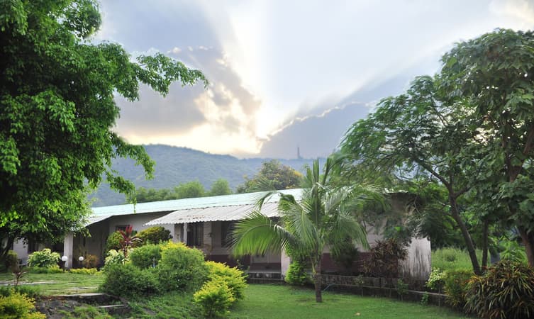10 Farm Houses in Alibaug, Book Now & Get Upto 50% Off