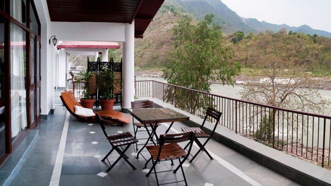 10 Luxury Tents in Rishikesh: 2025 (Location, Amenities & Price)