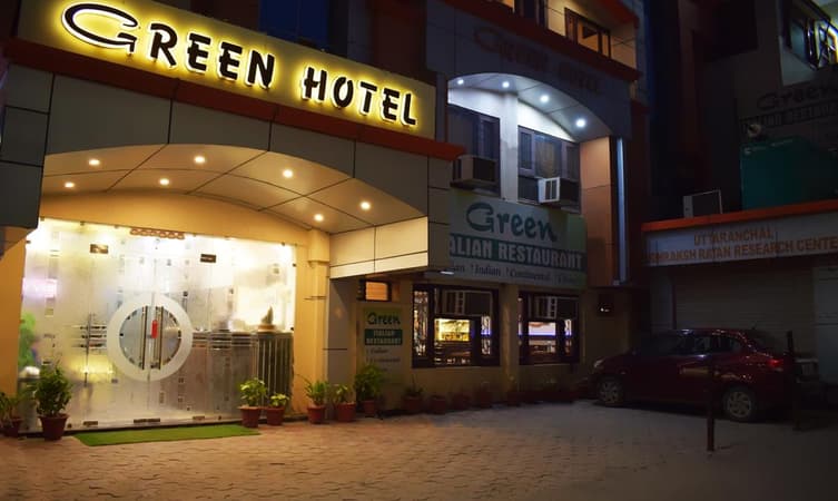 20 Luxury Resorts in Rishikesh, 50% Off Deals