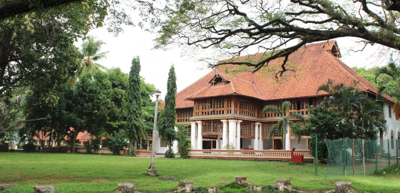 Bolgatty Palace And Island Resort, Kochi | Book @ Flat 20% Off