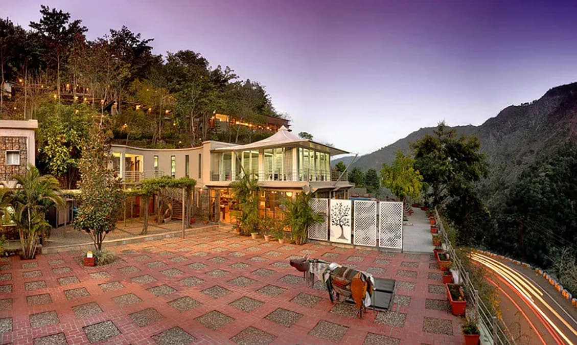 10 Resorts in Rishikesh With Swimming Pool | Upto 50% off