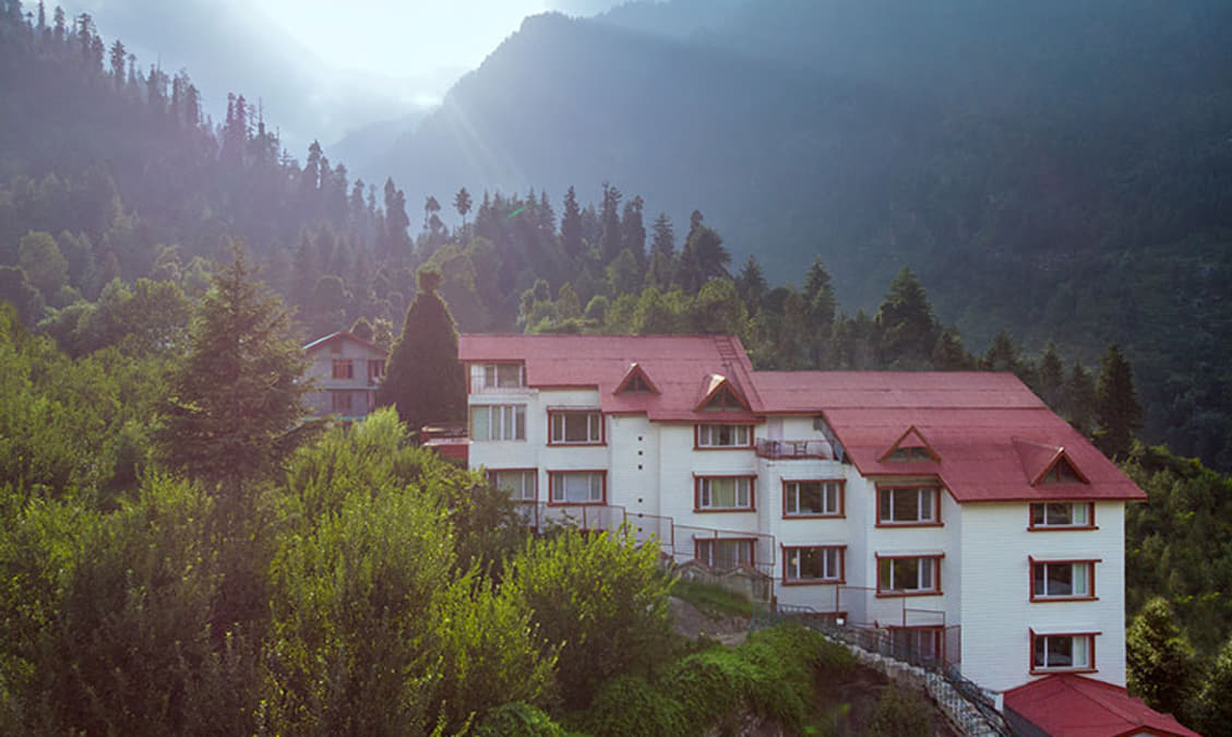 10 Resorts in Manali for Family, Book Now & Get Upto 50% Off