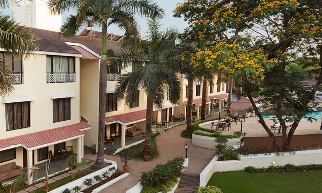 8 Beach Resorts In Vagator, Book NOW & Get Upto 50% Off