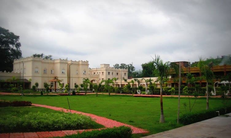 5 Resorts In Jhalda, Book NOW & Get Upto 50% Off