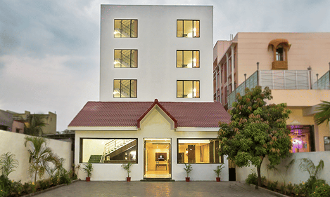 8 Resorts In Shirdi, Book NOW & Get Upto 50% Off