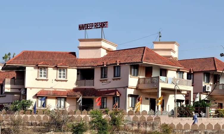 10 Nathdwara Resorts, Book Now & Get Upto 50% Off
