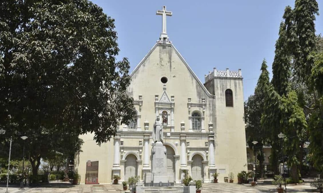 15 Places to Visit in Bandra 2025, Tourist Places & Attractions