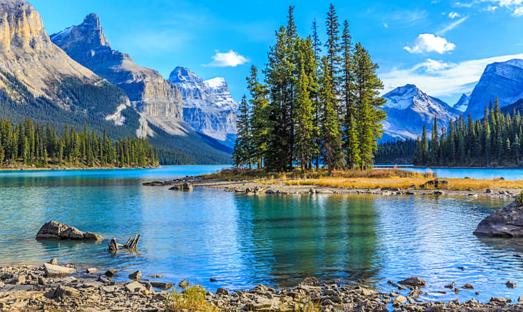 55 Places To Visit in Canada 2026, Tourist Places & Attractions
