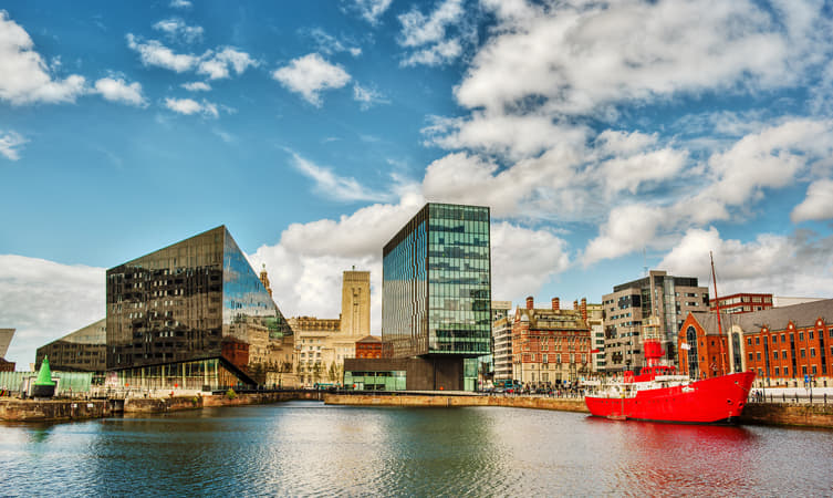 10 Beaches Near Birmingham For A Seaside Trip!