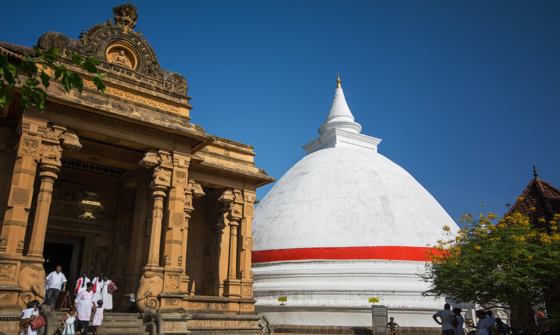 10 Temples in Colombo For A Spiritual Visit in 2025